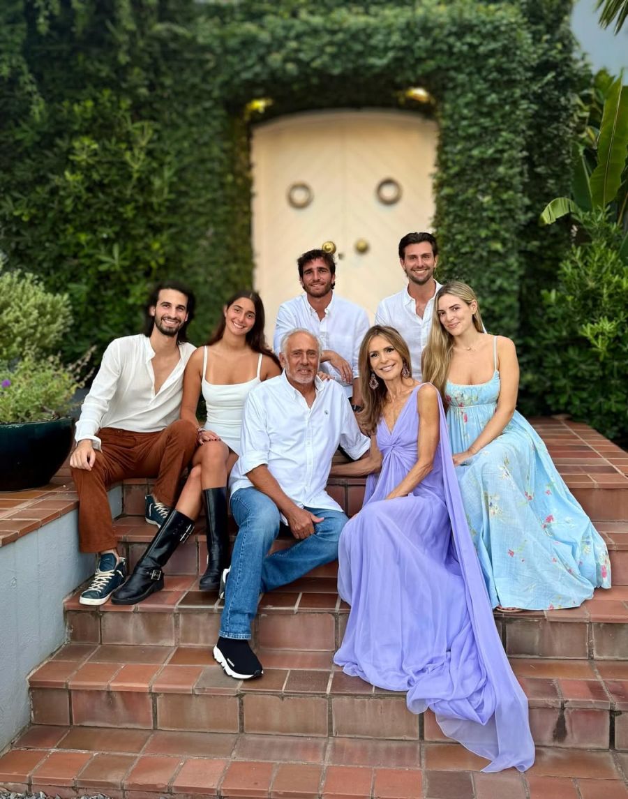 Los hijos de Romina Yan pasaron fin de año con su abuelo, Gustavo ...