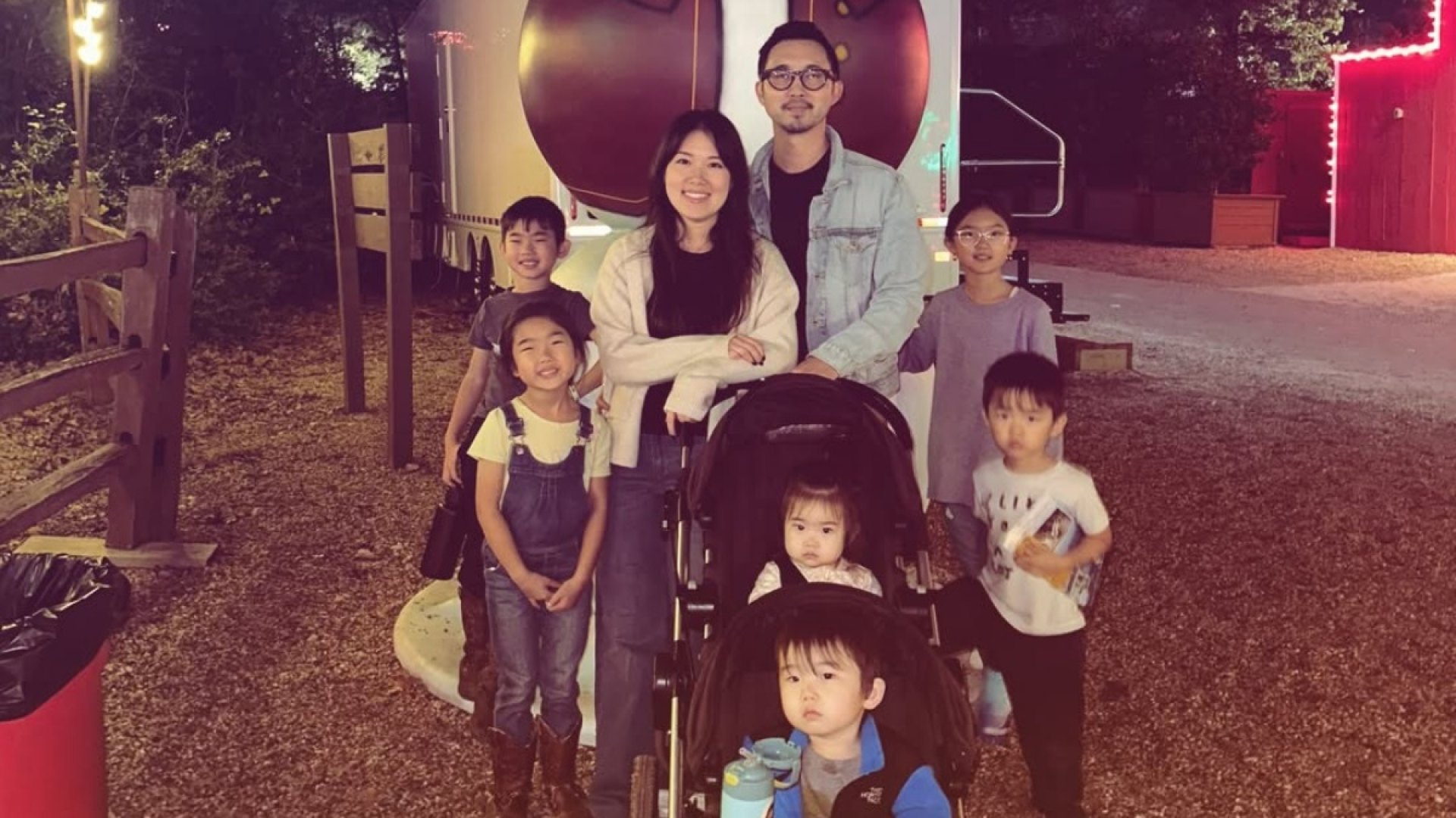 Influencer Paul Kim's family guide: Meet his wife Maggie and their 6 kids