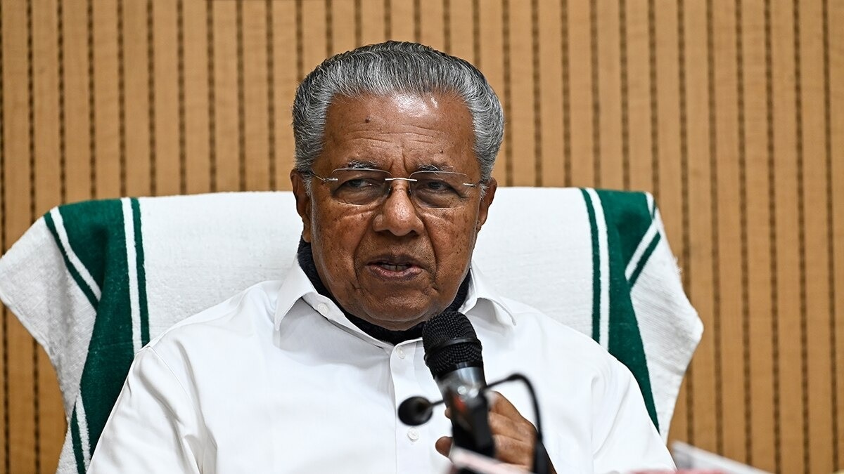 How did fraudsters meet Sonia Gandhi? Kerala CM targets Congress over ...