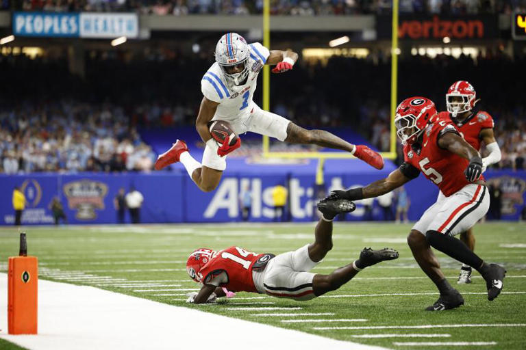 Mississippi edges Georgia to win Sugar Bowl, advance to playoff semifinals