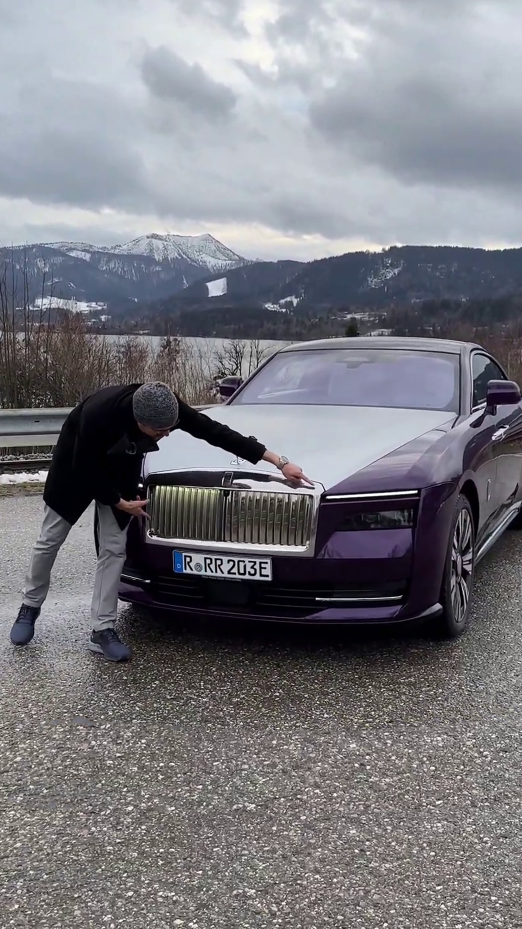 The electric Rolls Royce Spectre