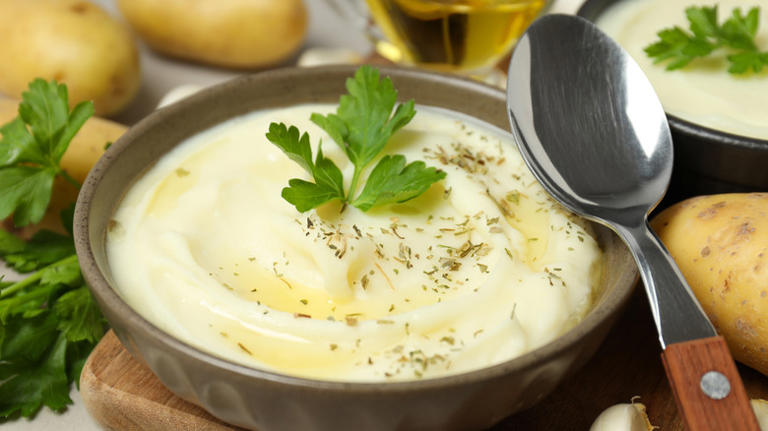 These store-bought pre-made mashed potatoes flop in taste and texture
