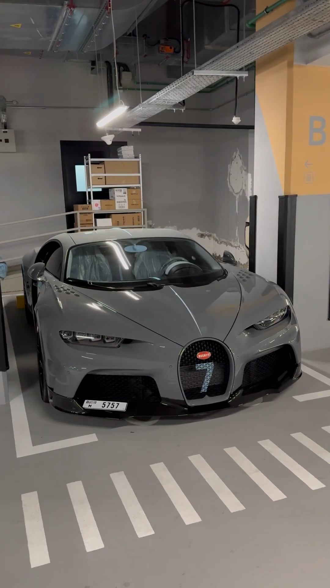 Bugatti Chiron Super Sport spotted in a car park