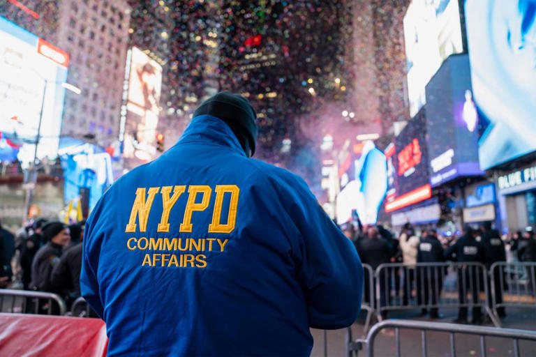 NYPD brought dozens of hearing and visually impaired teens to NYE ball ...