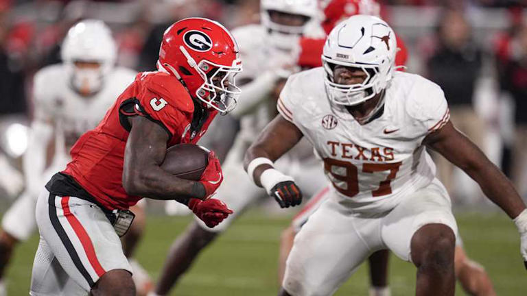 Texas Longhorns re-sign defensive lineman for next season