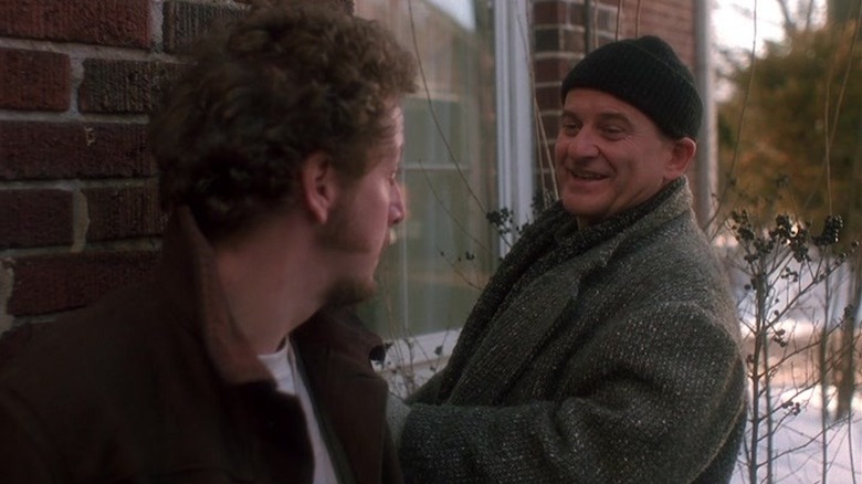 One of Home Alone 2's most famous scenes left Joe Pesci badly injured