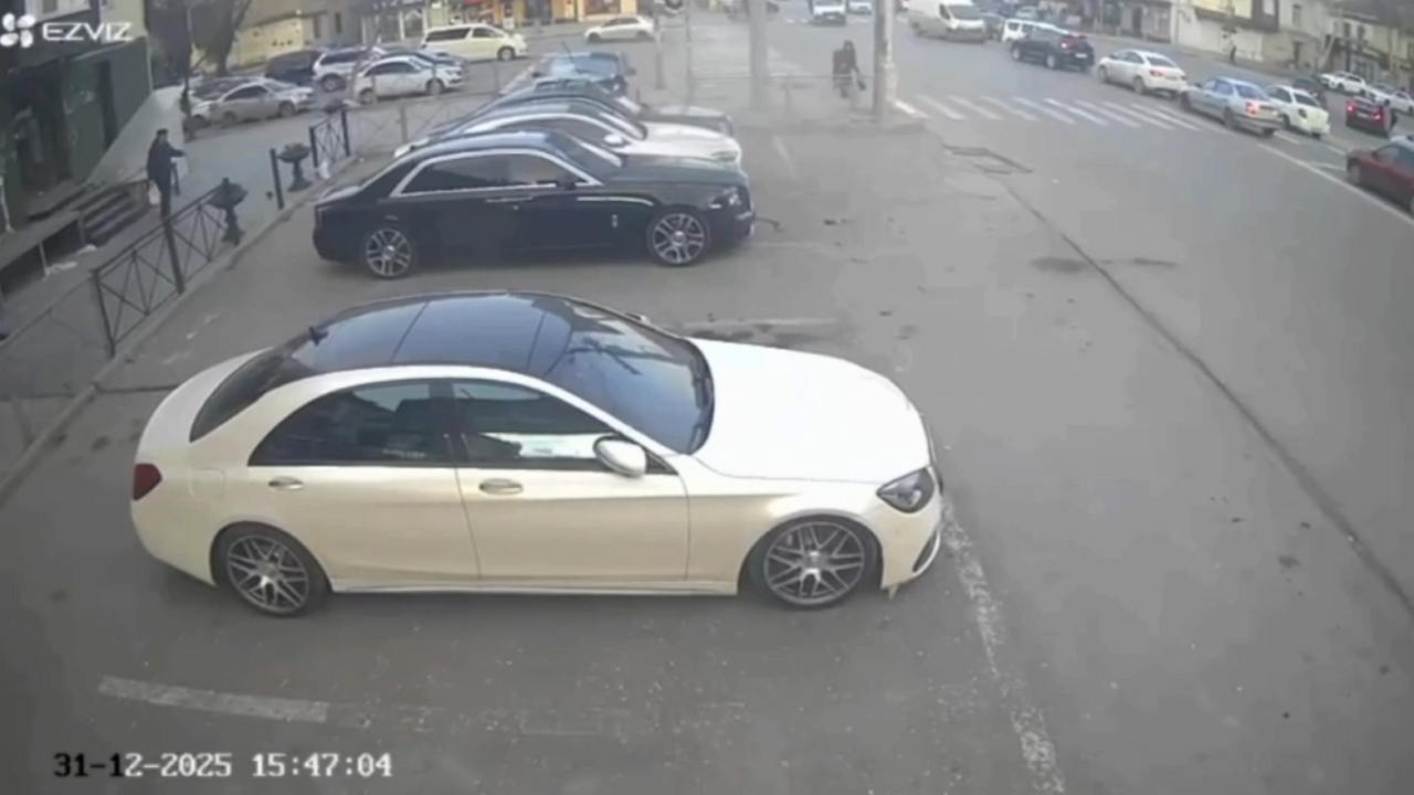 Runaway crossover smashes into luxury cars in Makhachkala, Russia