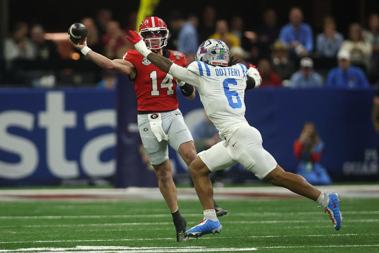 TJ Dottery enters transfer portal, per report. How it affects Ole Miss