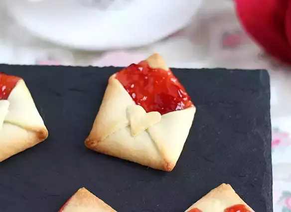 Love letter cookies for Valentine's Day