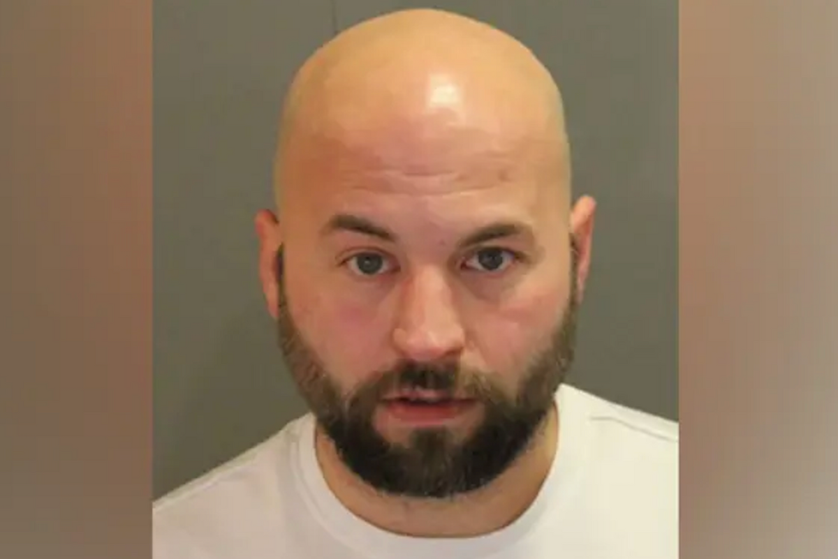 Man in critical condition after being punched by DoorDash driver: cops