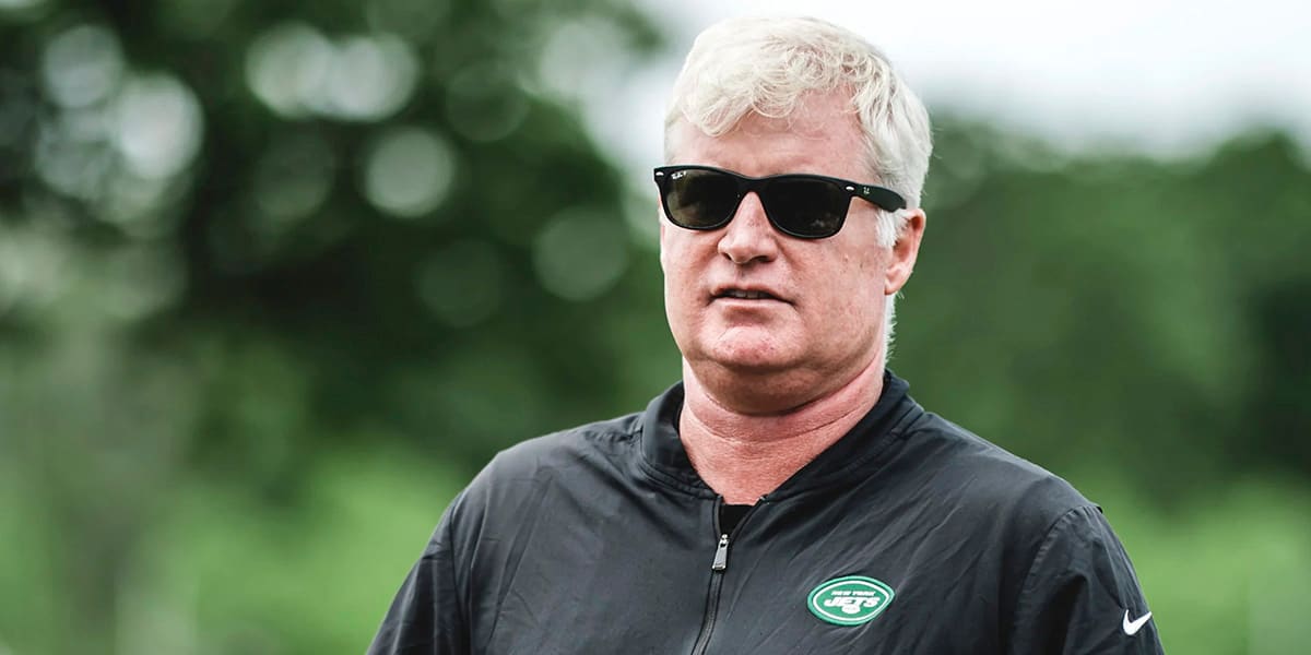 South Carolina adding former NFL executive to personnel office