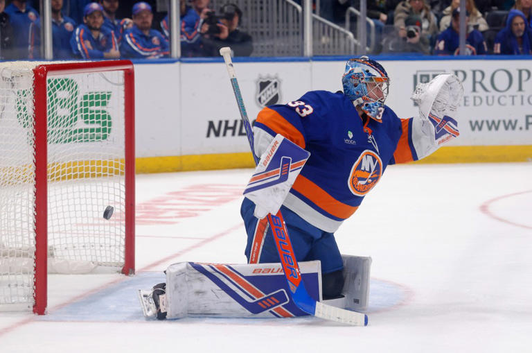 Islanders start new year with embarrassing loss to Mammoth as Bo Horvat ...