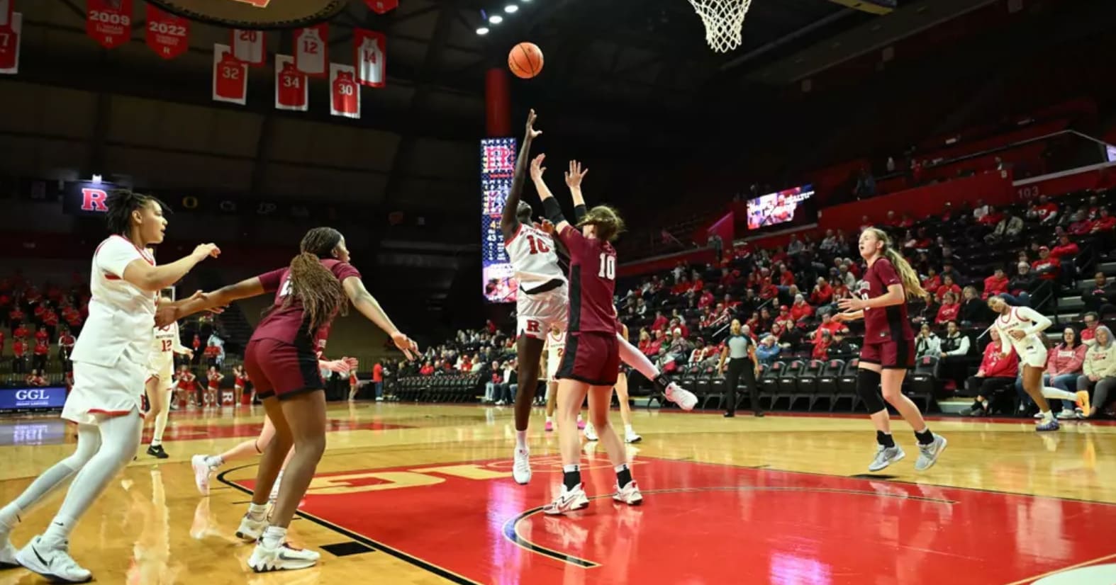 Rutgers women’s basketball blows 21-point lead in loss to Wisconsin