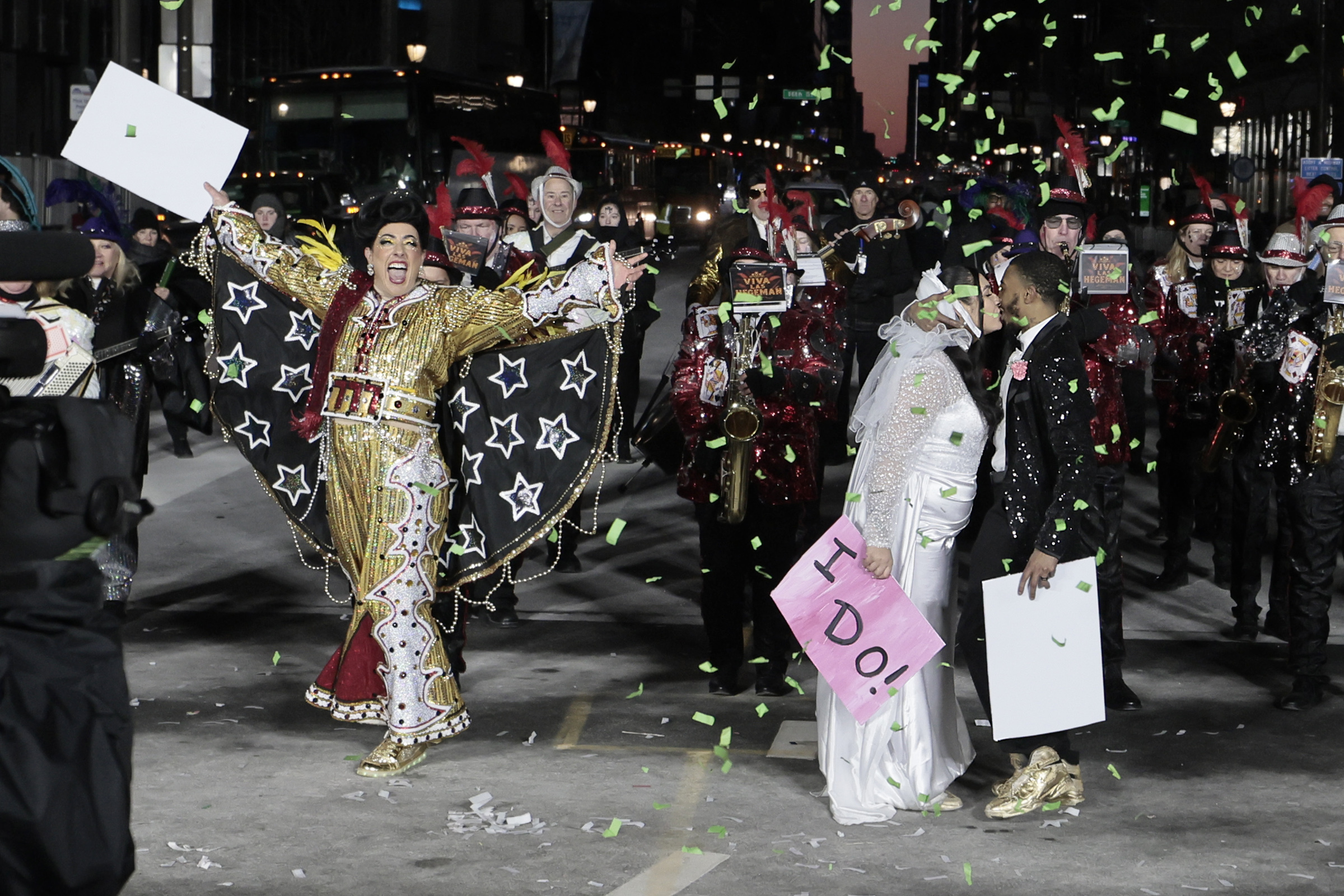 It’s a Mummers wedding! Braving the cold and crowds, a couple said ‘I ...