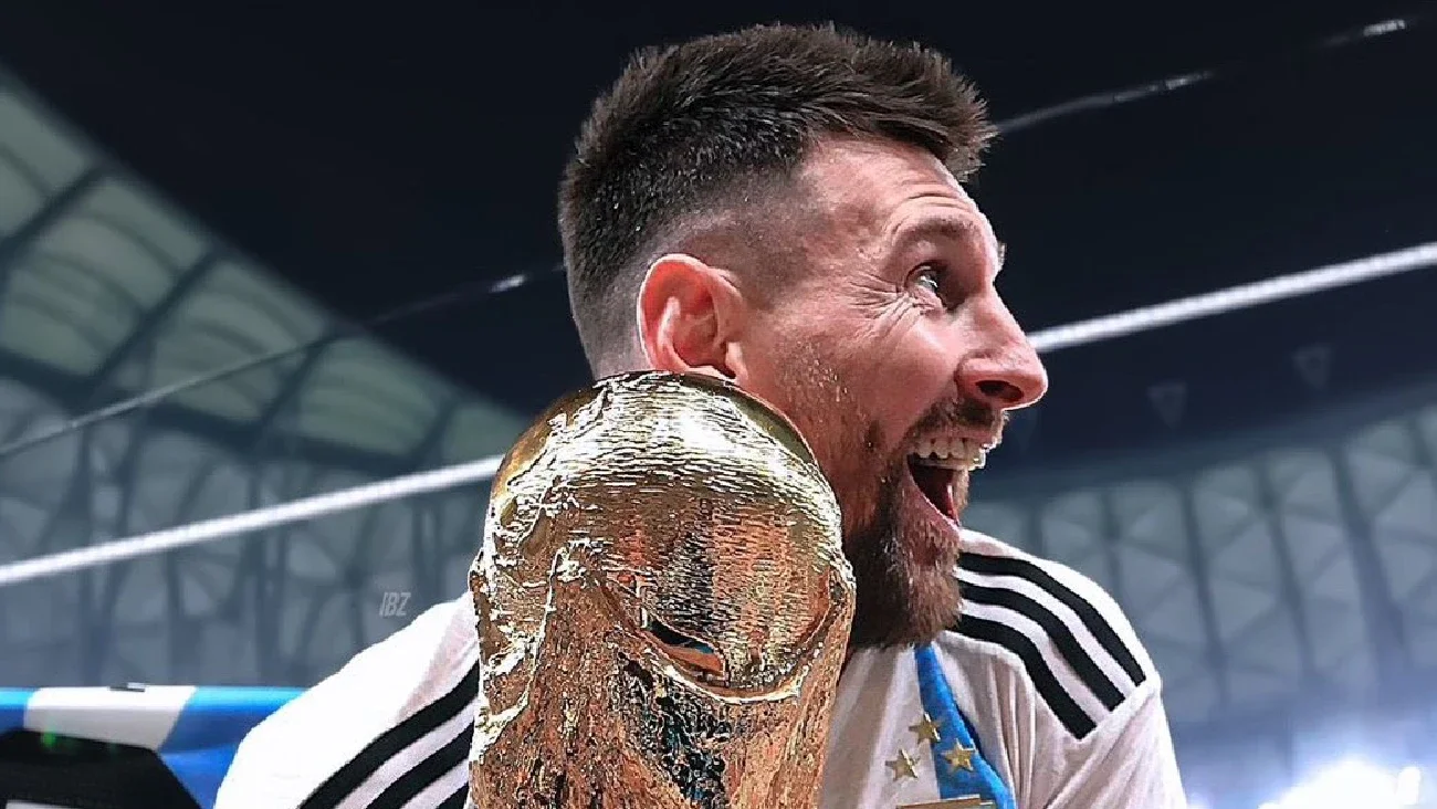 Antonela Roccuzzo presume a Lionel Messi en 'paños menores'