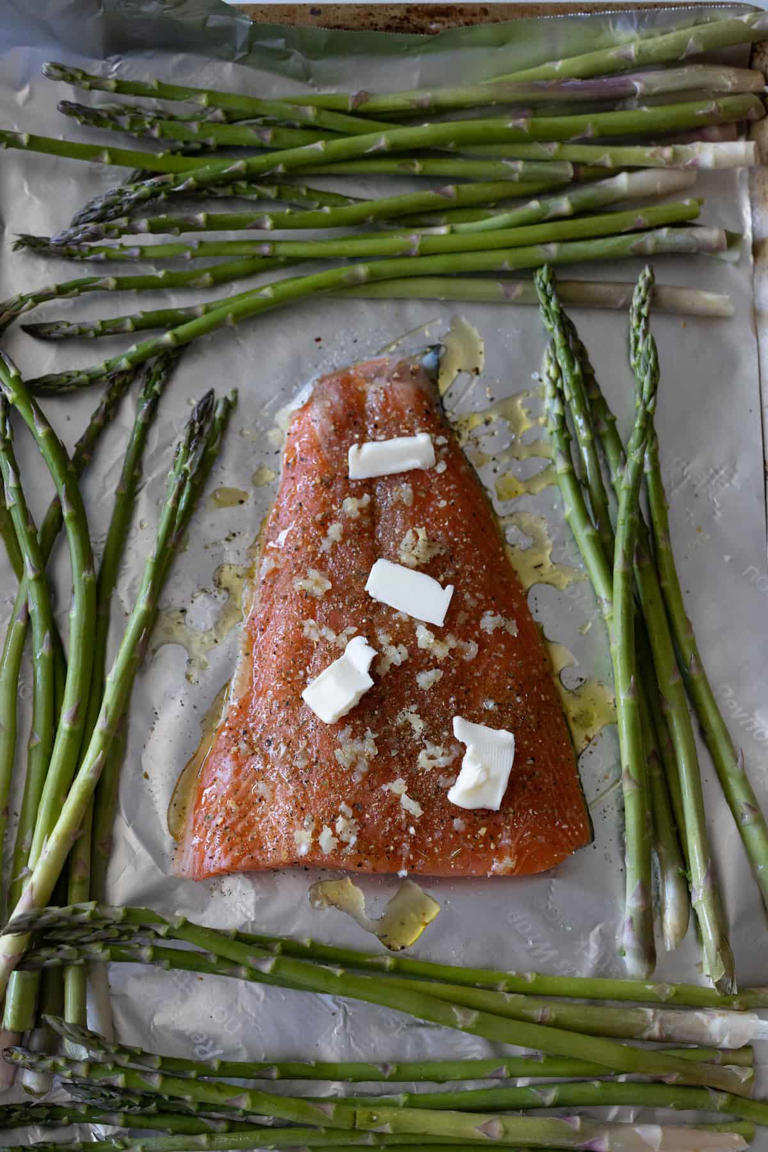 Sheet pan lemon garlic salmon and asparagus dinner