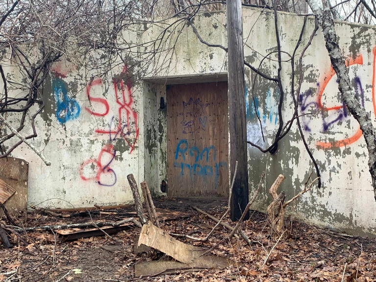 Locals share terrifying, haunting memories of the real-life Montauk ...