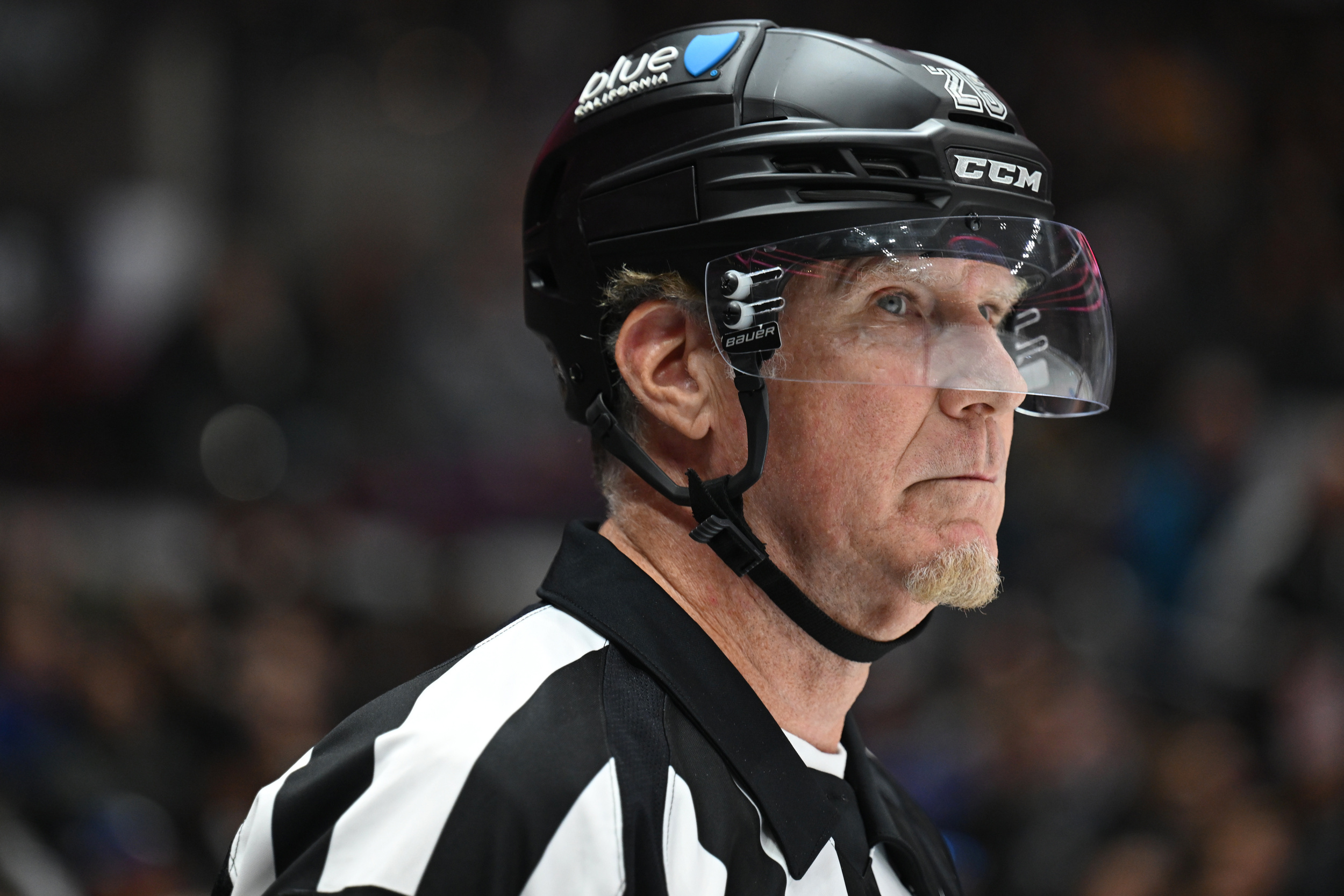 Will Ferrell dresses up as referee at Kings’ game