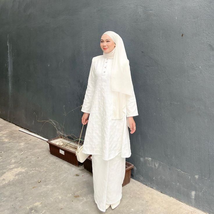 5 prediksi tren baju lebaran 2026, warna teal blue jadi sorotan?