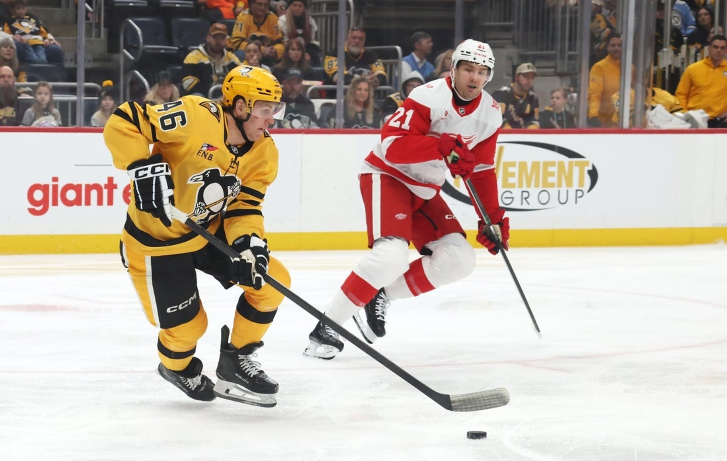 Kris Letang's OT tally lifts Penguins past Red Wings
