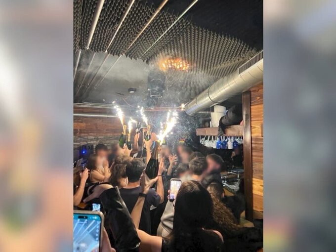 L'immagine del momento esatto in cui è scoppiato l'incendio