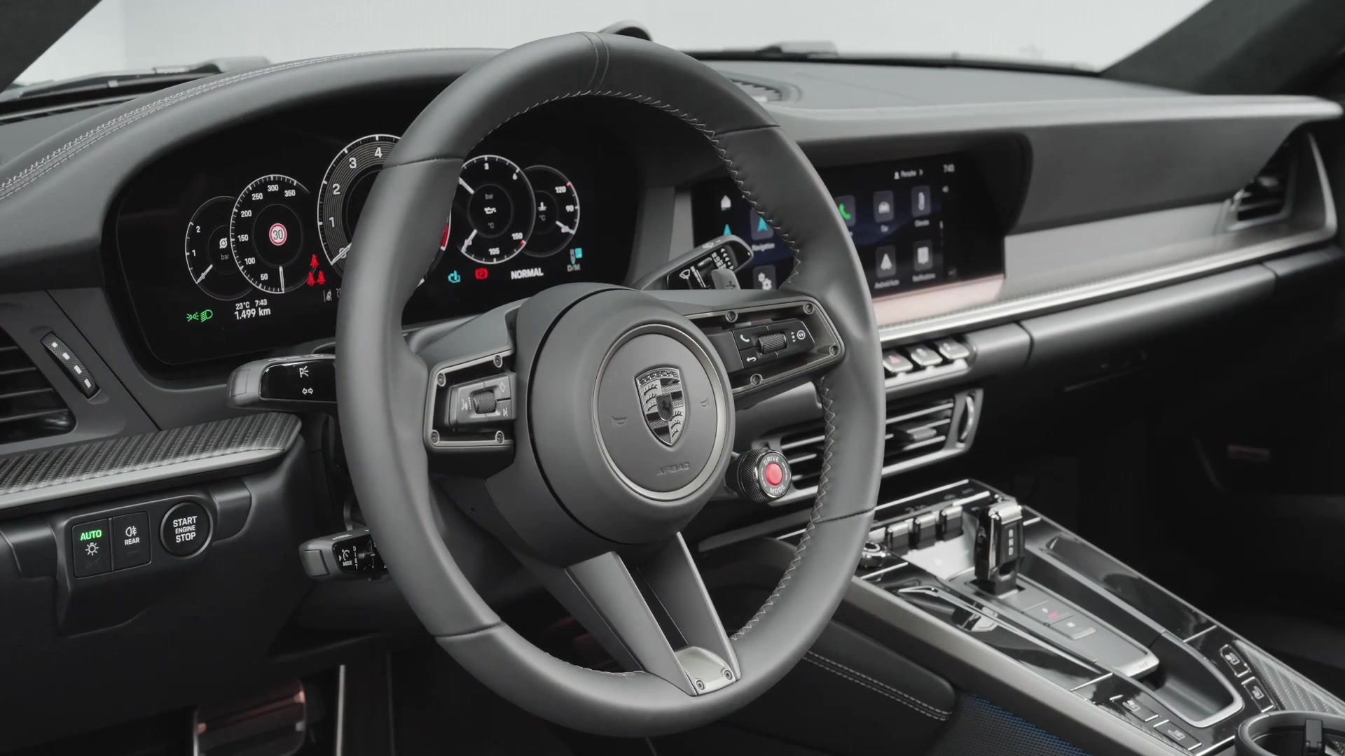 Porsche 911 Turbo S Coupé interior design