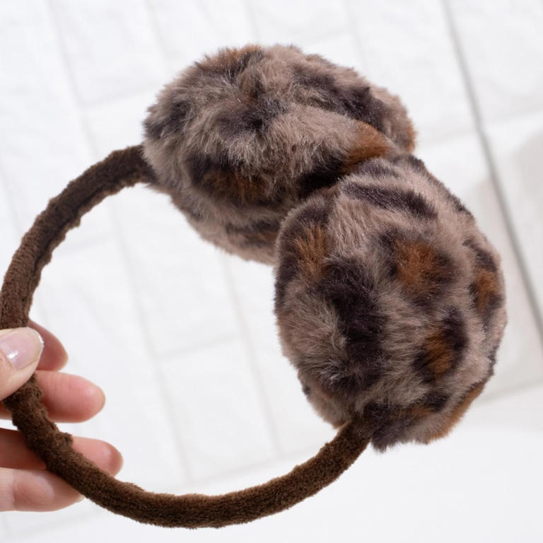 「オシャレ & 防寒」→ 全部110円で解決! 【セリア】で揃う♡「ファッション小物」