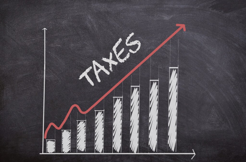 $500B flees California as wealthy exit over billionaire taxes, says Chamath