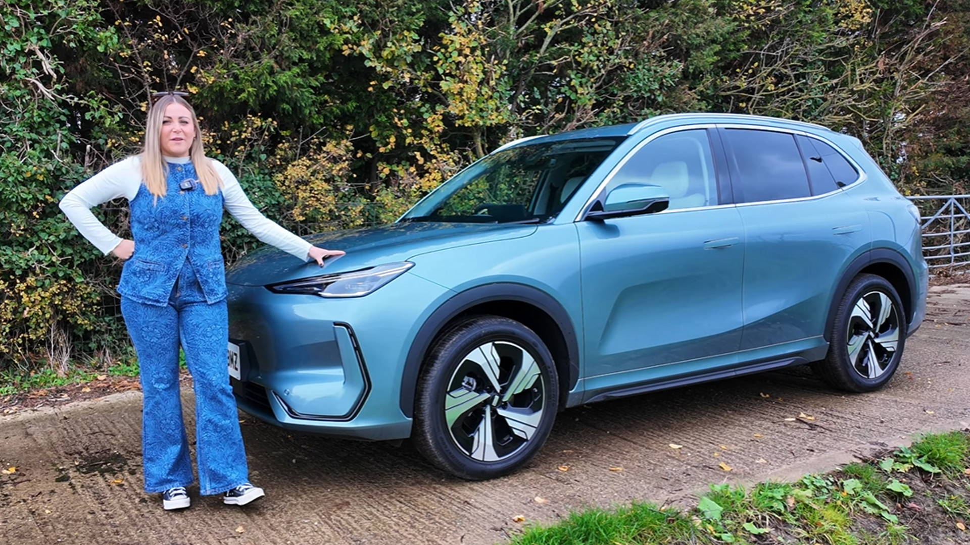 Cheap Chinese electric car, is it worth buying?