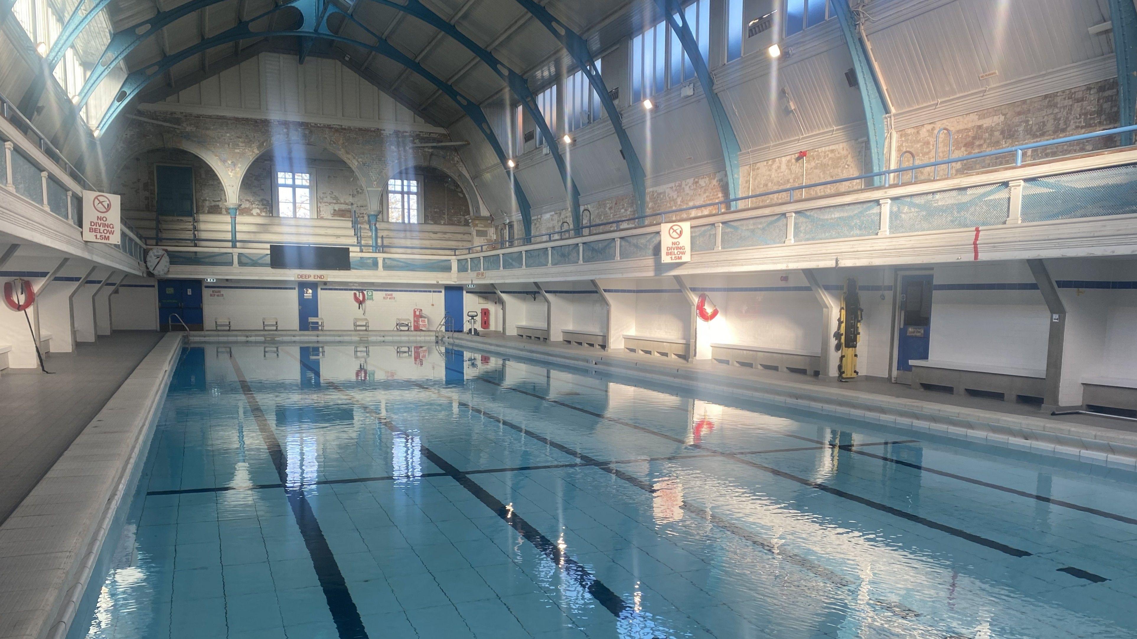 Victorian railway workers' swimming pool to reopen