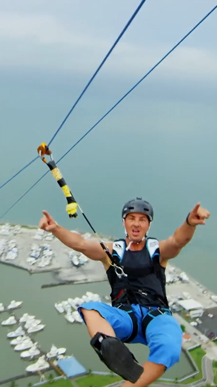 Co se stane, když pustíte lanovku za jízdy?