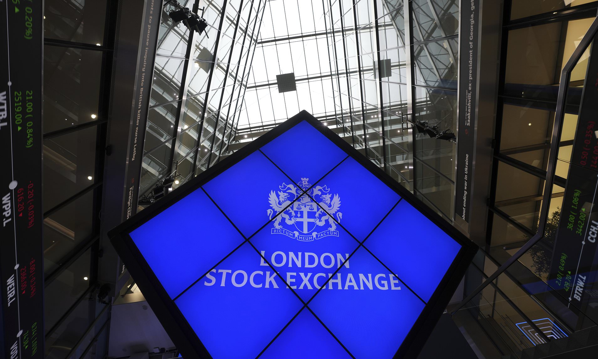 FTSE 100 passes 10,000-point for the first time as it starts the year ...