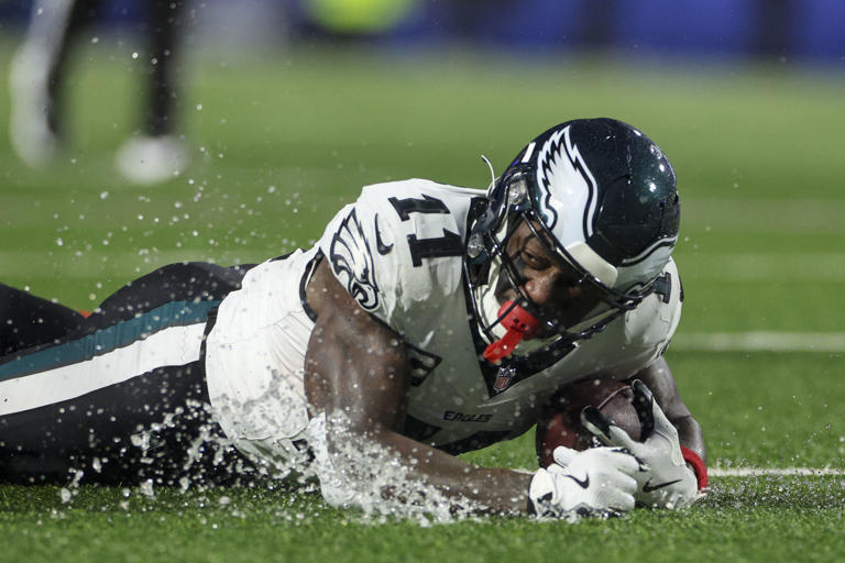 Stories that could shake Philly sports in 2026, from Lane Johnson and ...