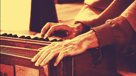 HistoriCity: The many musical strings that bind West Bengal and Bangladesh