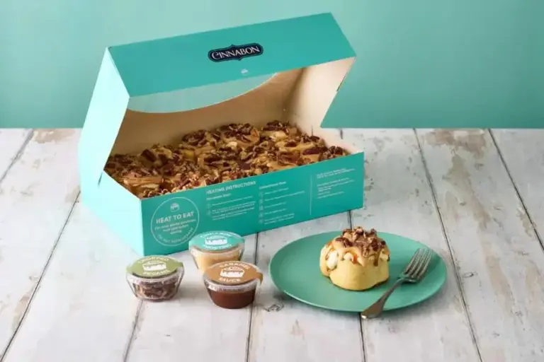Cinnabon menu prices with calories [updated 2026]