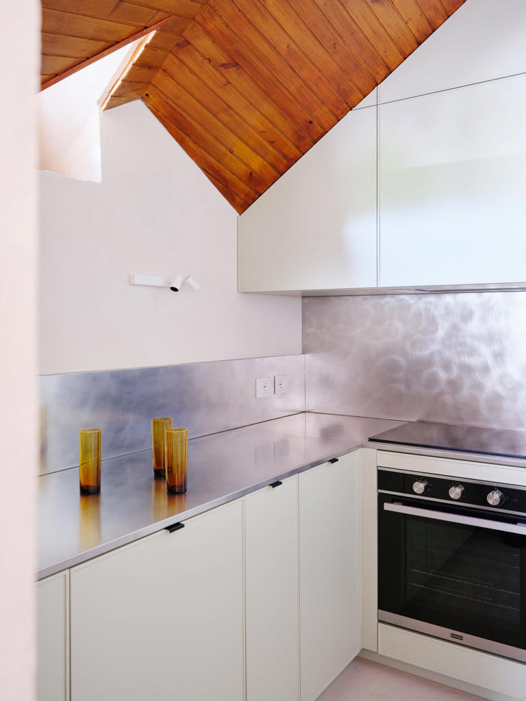 Co.arch Studio refreshes apartment in Mario Galvagni-designed Italian ...