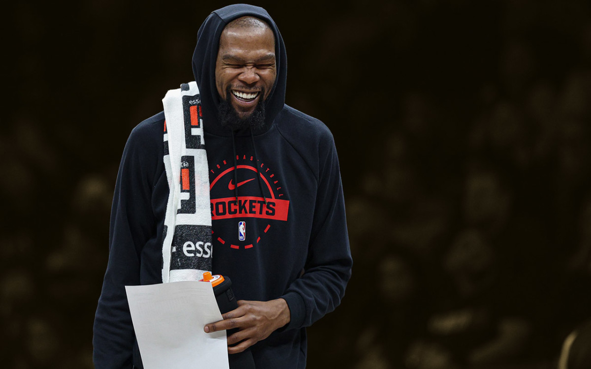 "Trash a– miss, Wolf!" - Kevin Durant's hilarious reaction to a bricked ...