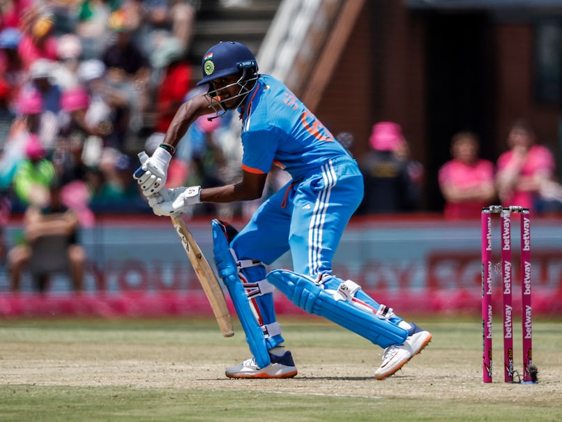 India star fractures rib during Vijay Hazare Trophy game, could be out ...