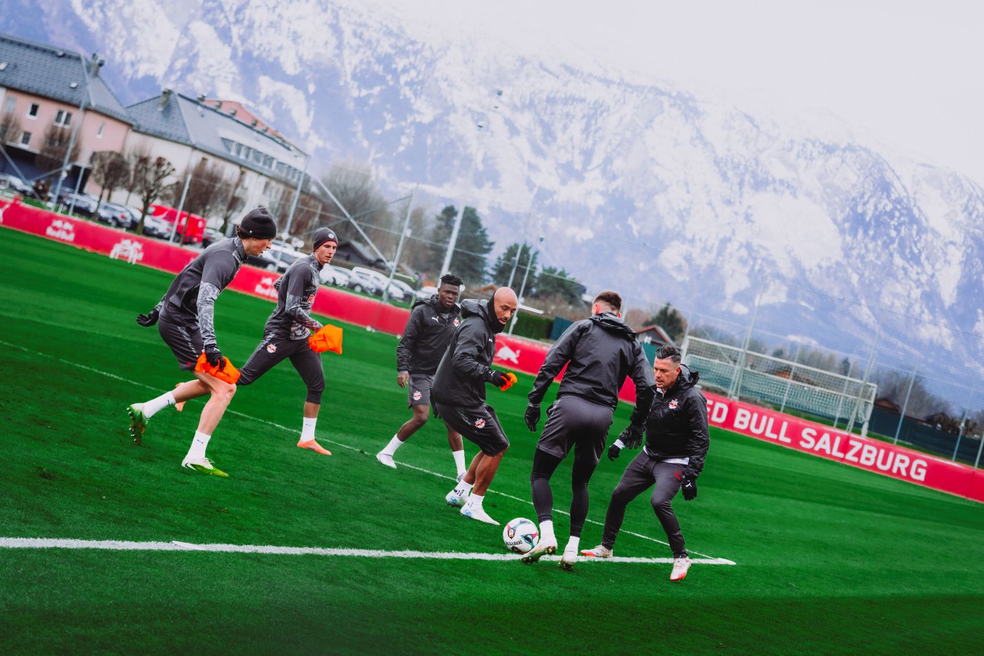 FC Red Bull Salzburg startet am Samstag in die Vorbereitung - Test ...