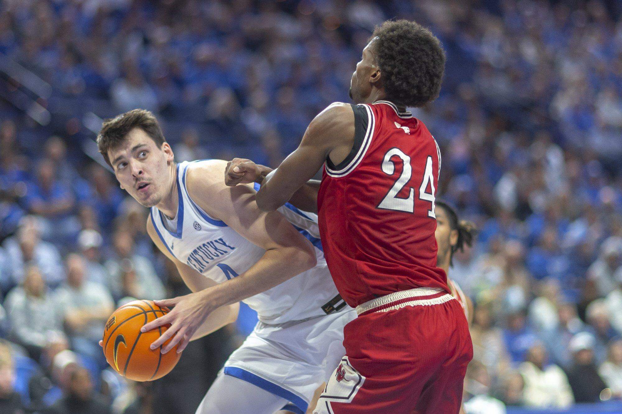 What is Kentucky basketball's history with international players?