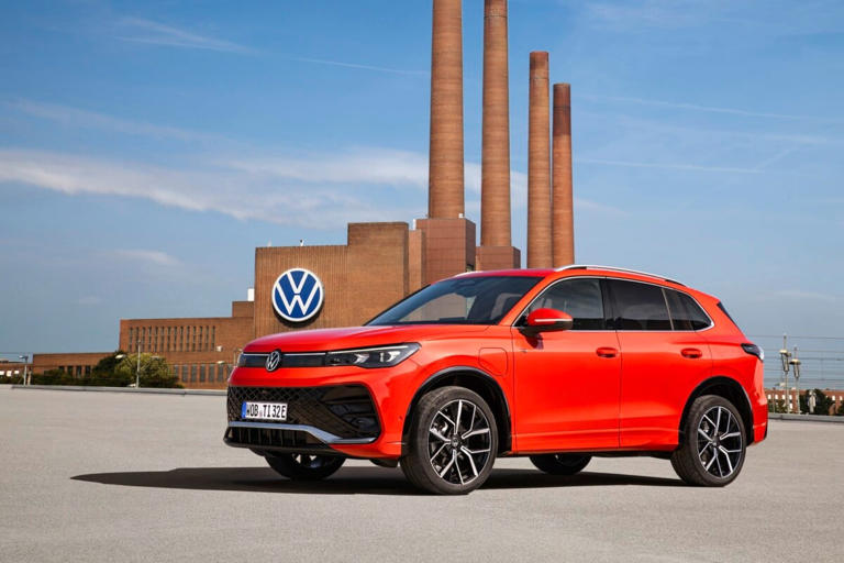 BYD change de stratégie grâce à l’hybride : le plan du géant chinois ...