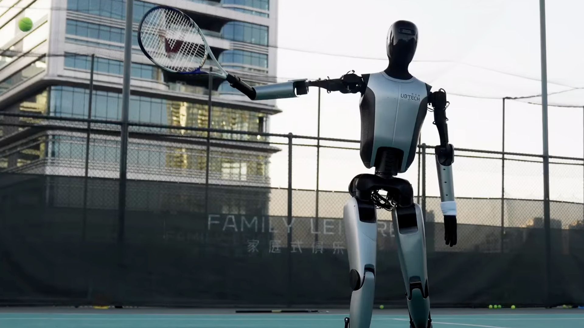 Video: China’s humanoid robot hits ‘perfect strokes’ in tennis practice ...