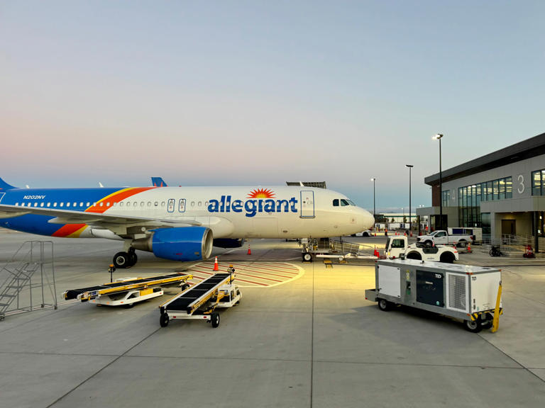Book an Allegiant flight today, earn 2,026 points [ends January 2]