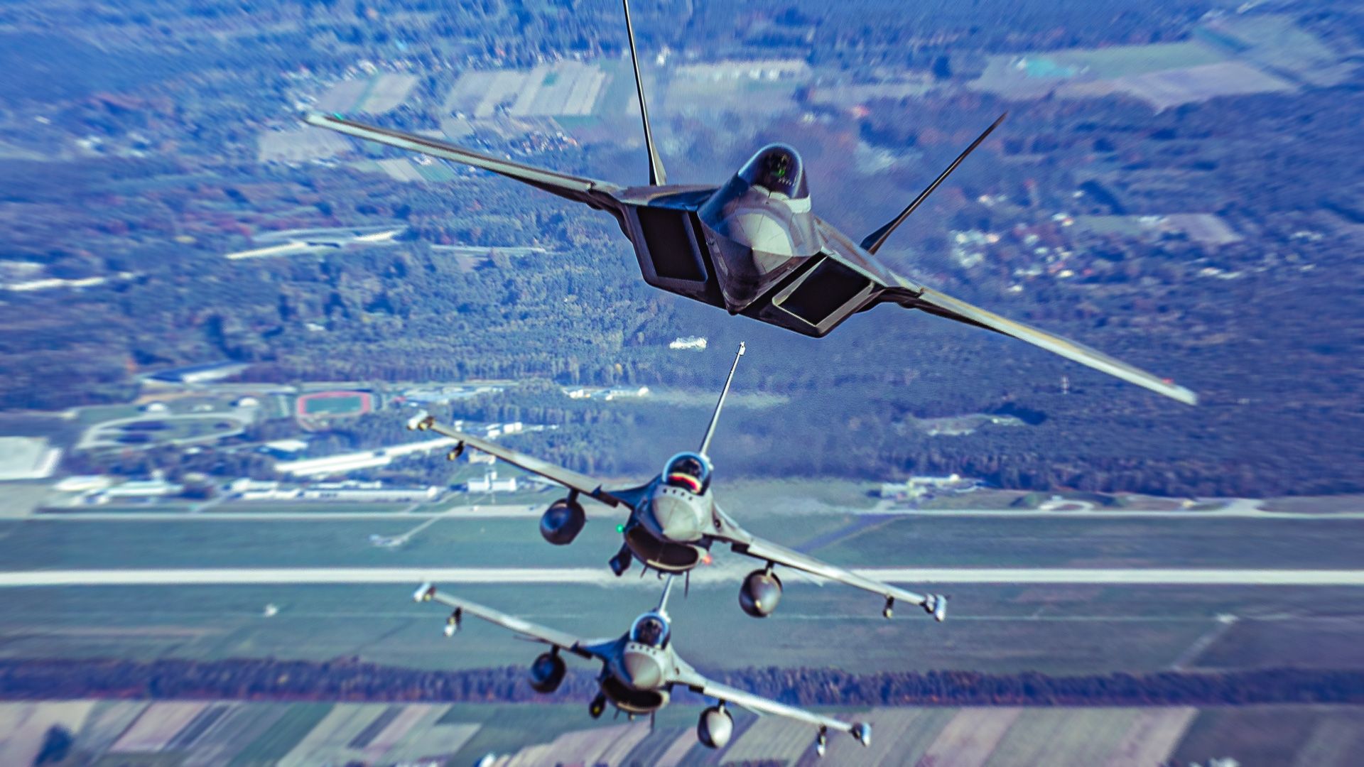 What Is Thrust Vectoring & Why Do 5th-Generation Fighter Jets Use It?