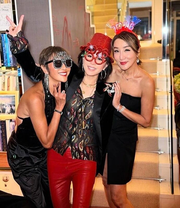 Lưu Gia Linh, Lương Triều Vỹ đón năm mới tại biệt thự 25 triệu USD