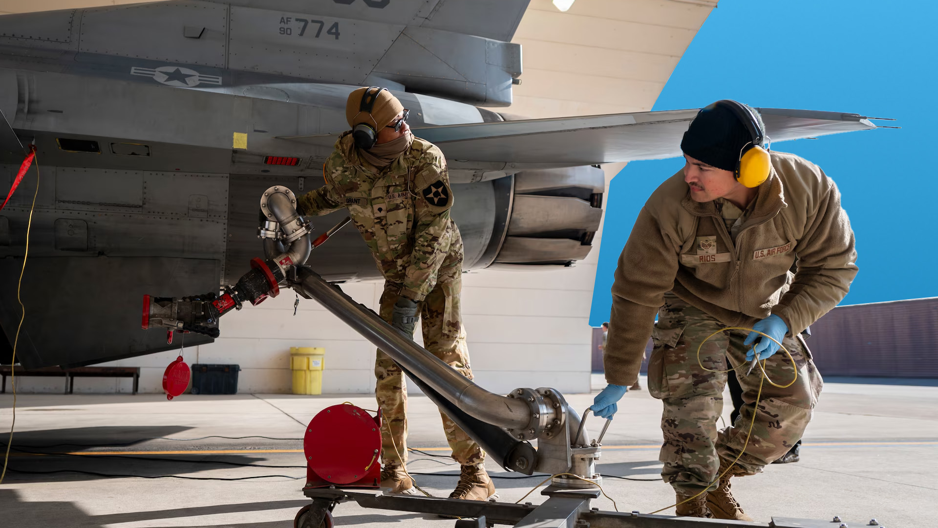 The most dangerous 60 secs on a fighter jet flight line: hot pit refueling