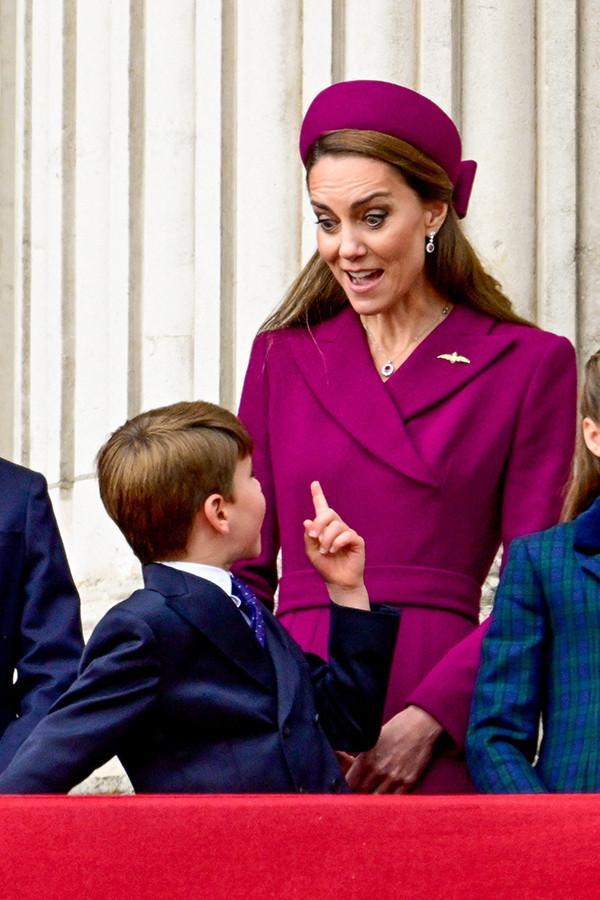 O başka kimseye benzemiyor. Tarihin göreceği en muhteşem kraliçe yola ...