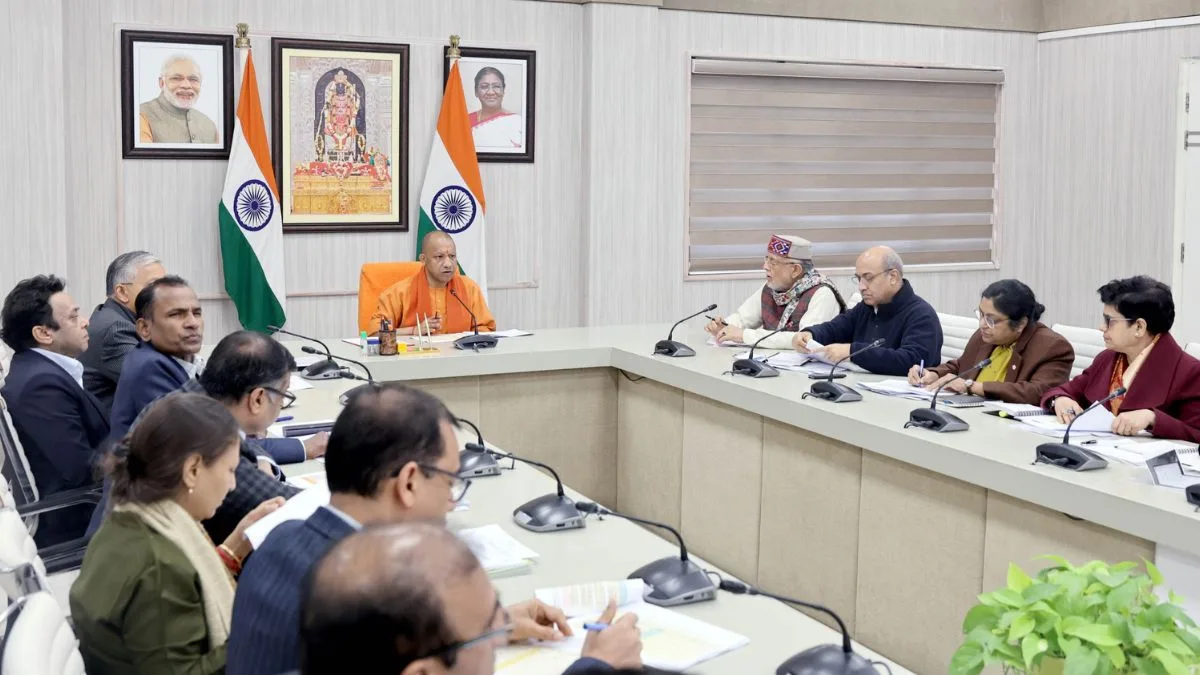 UP CM directs departments to accelerate budget expenditure