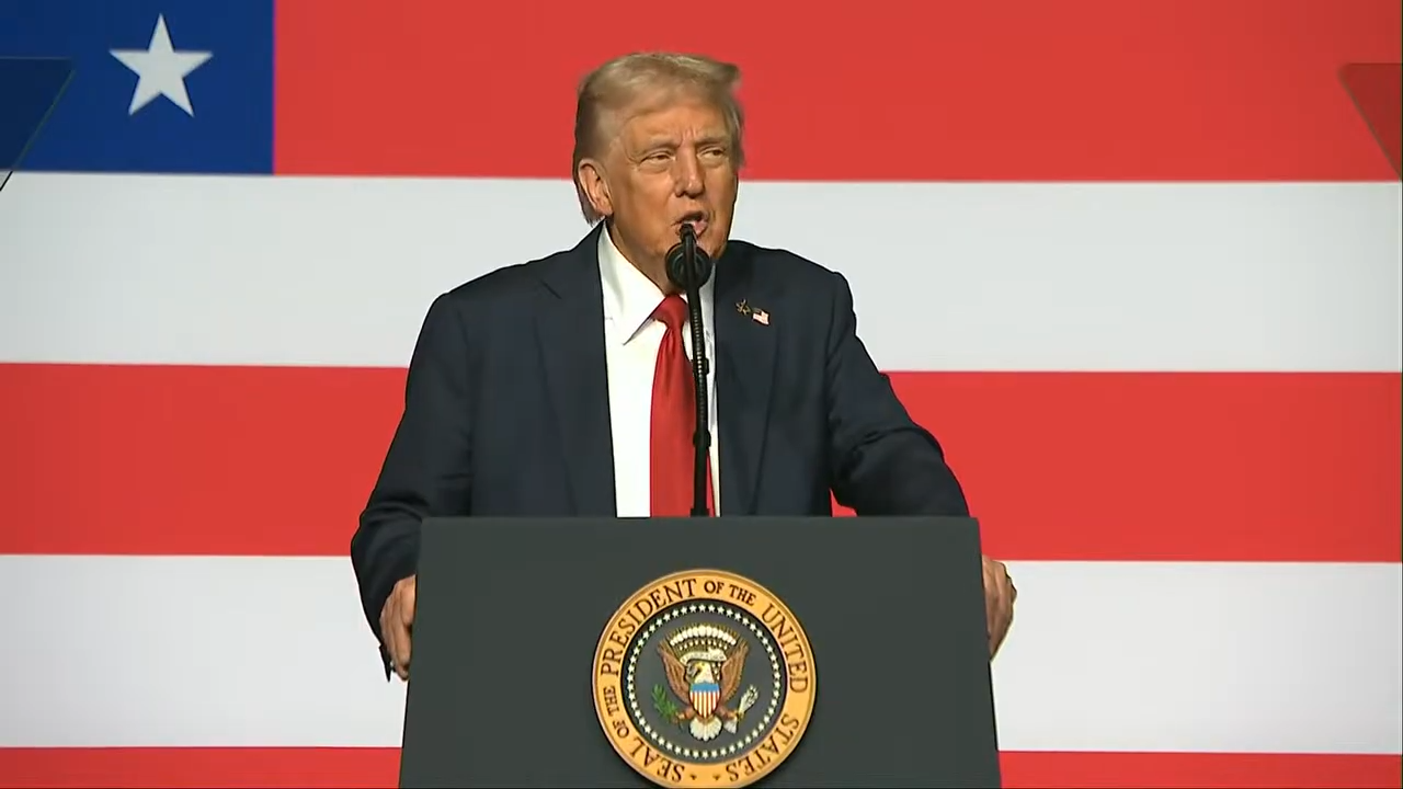 'Everyone loves my signature': Trump rambles about Biden's autopen to ...