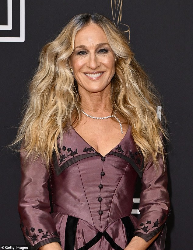 Sarah Jessica Parker's former costar recalls getting bit by a monkey ...
